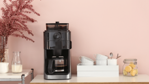 How To Reheat Coffee: 3 Ways, With And Without A Microwave