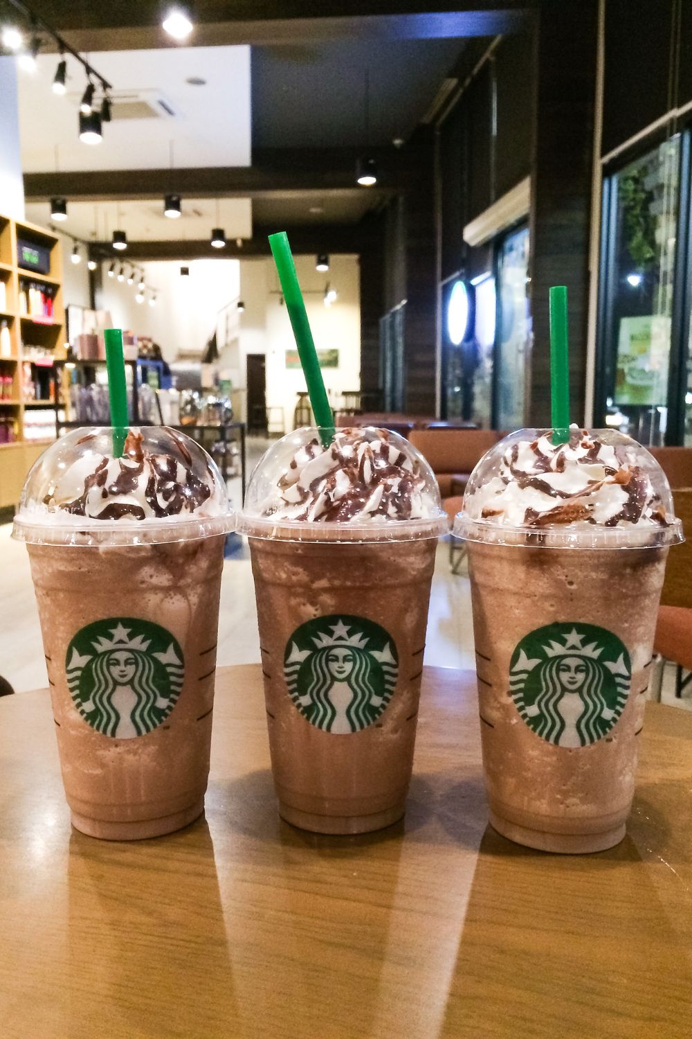 Frappuccino Vs Cappuccino (2 Very Different 'Ppuccinos)